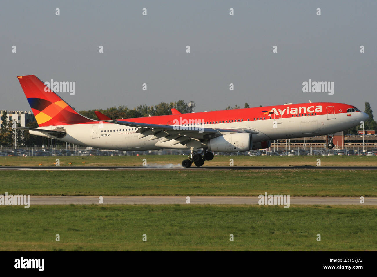AVIANCA AIRBUS A330 LANDING Stock Photo - Alamy