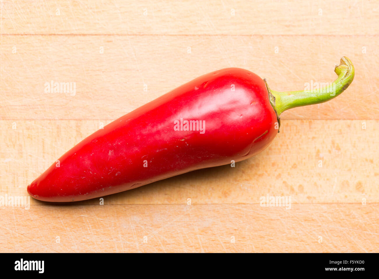 Bell pepper cutting paprika hi-res stock photography and images - Alamy