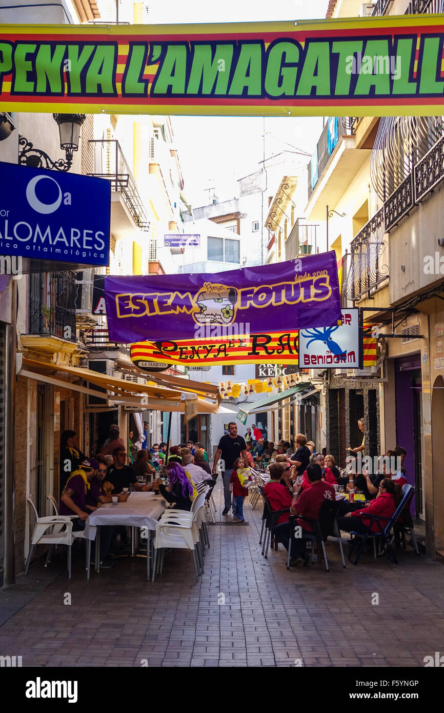 Benidorm, Spain. 9th November, 2015. Spanish locals enjoying food and ...