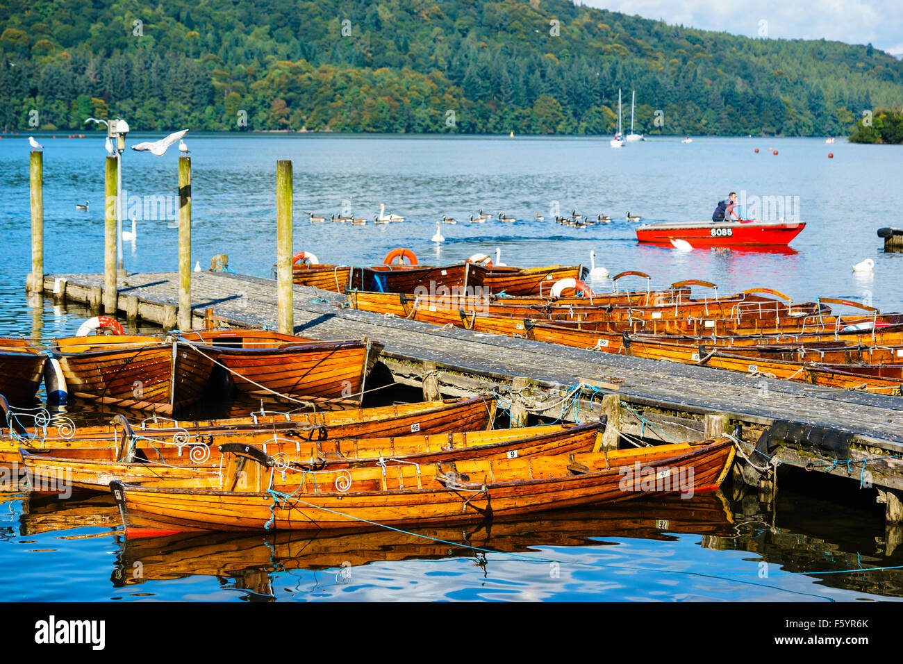 Bowness bay pier hi-res stock photography and images - Alamy