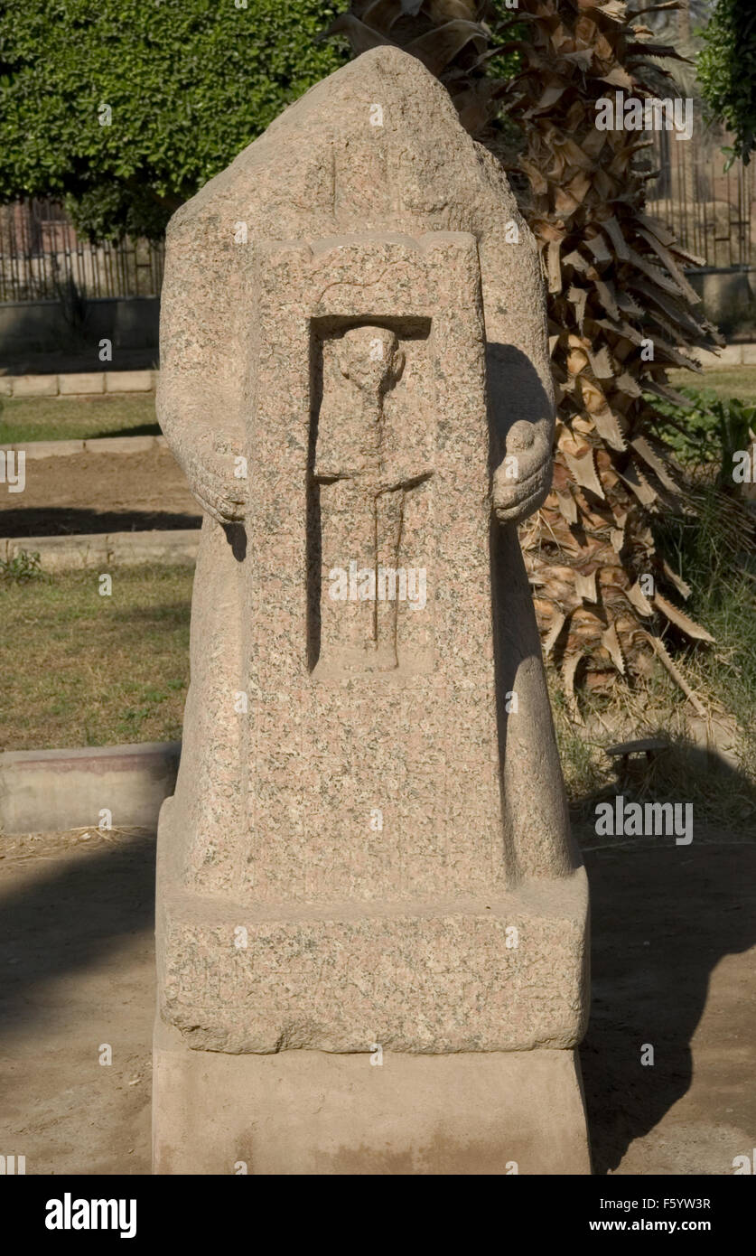 Egypt. Memphis. Mit Rahina Open Air Museum. Sculpture Stock Photo - Alamy