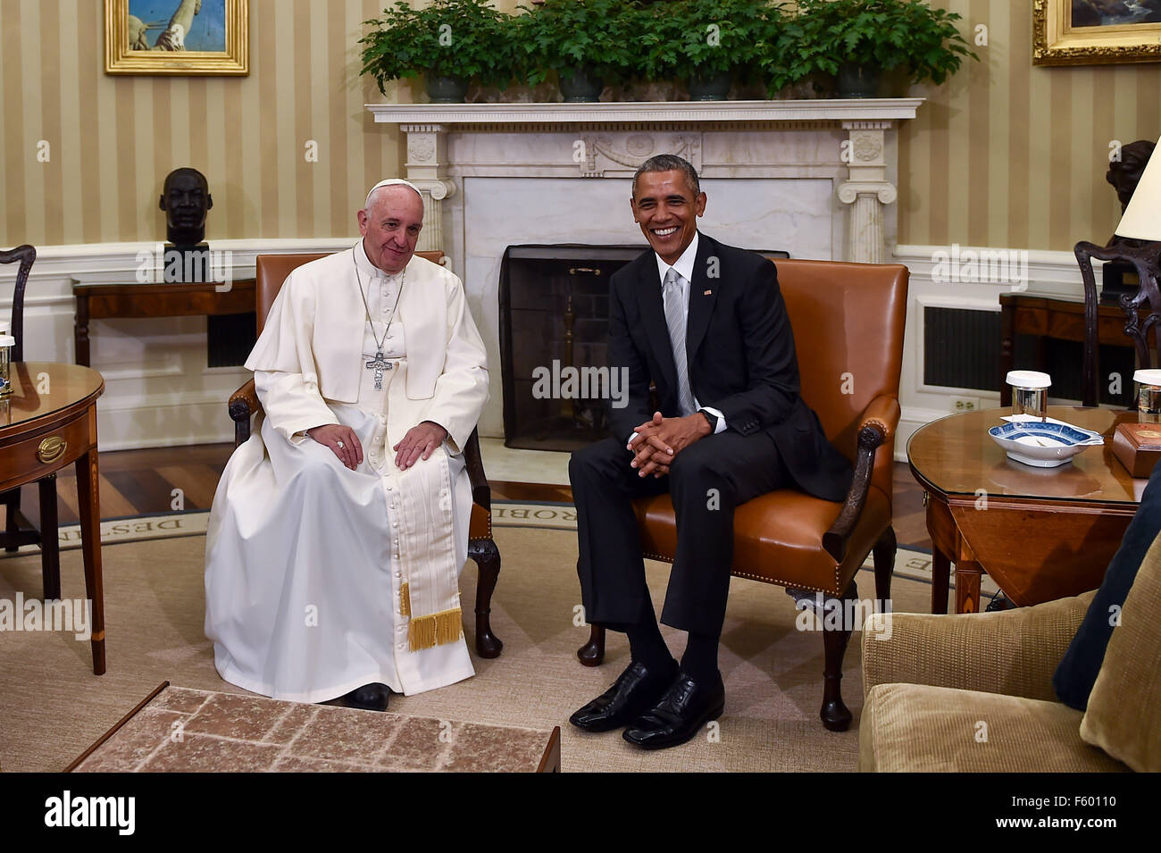 U.S. President Barack Obama with Pope Francis during a state arrival ...
