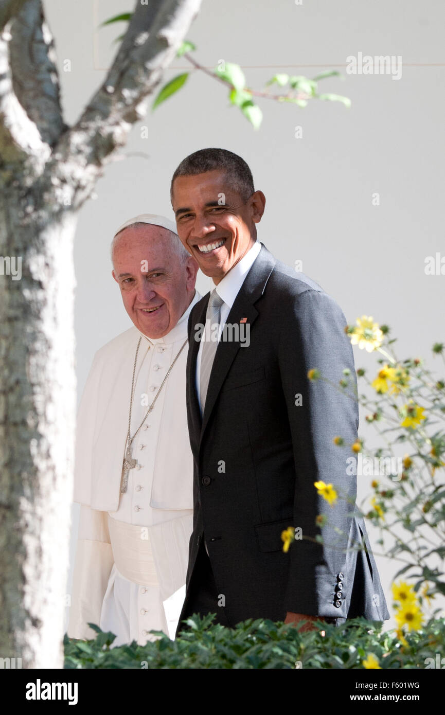 U.S. President Barack Obama with Pope Francis during a state arrival ...