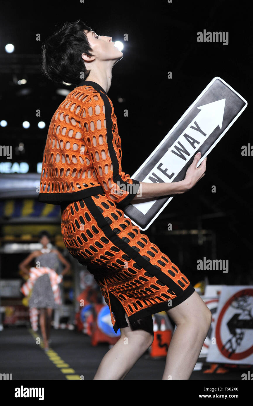 Milan Fashion Week Spring/Summer 2016 - Moschino - Catwalk Featuring ...