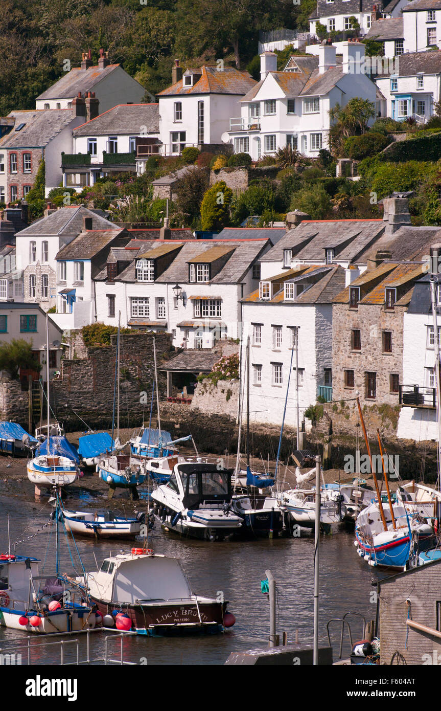 Cornish fishing village hi-res stock photography and images - Alamy