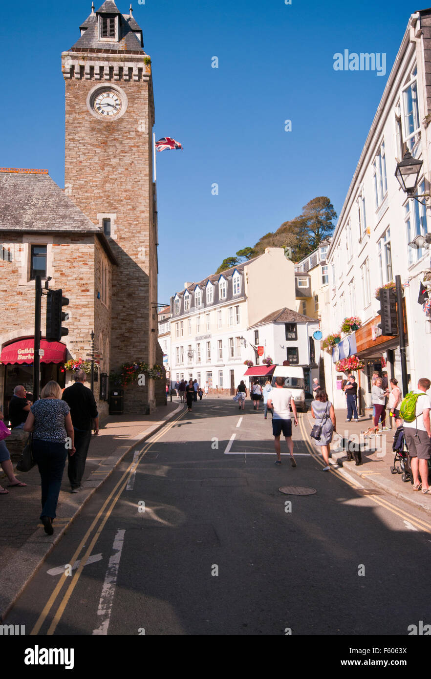 Fore Street Looe Cornwall England UK Stock Photo - Alamy