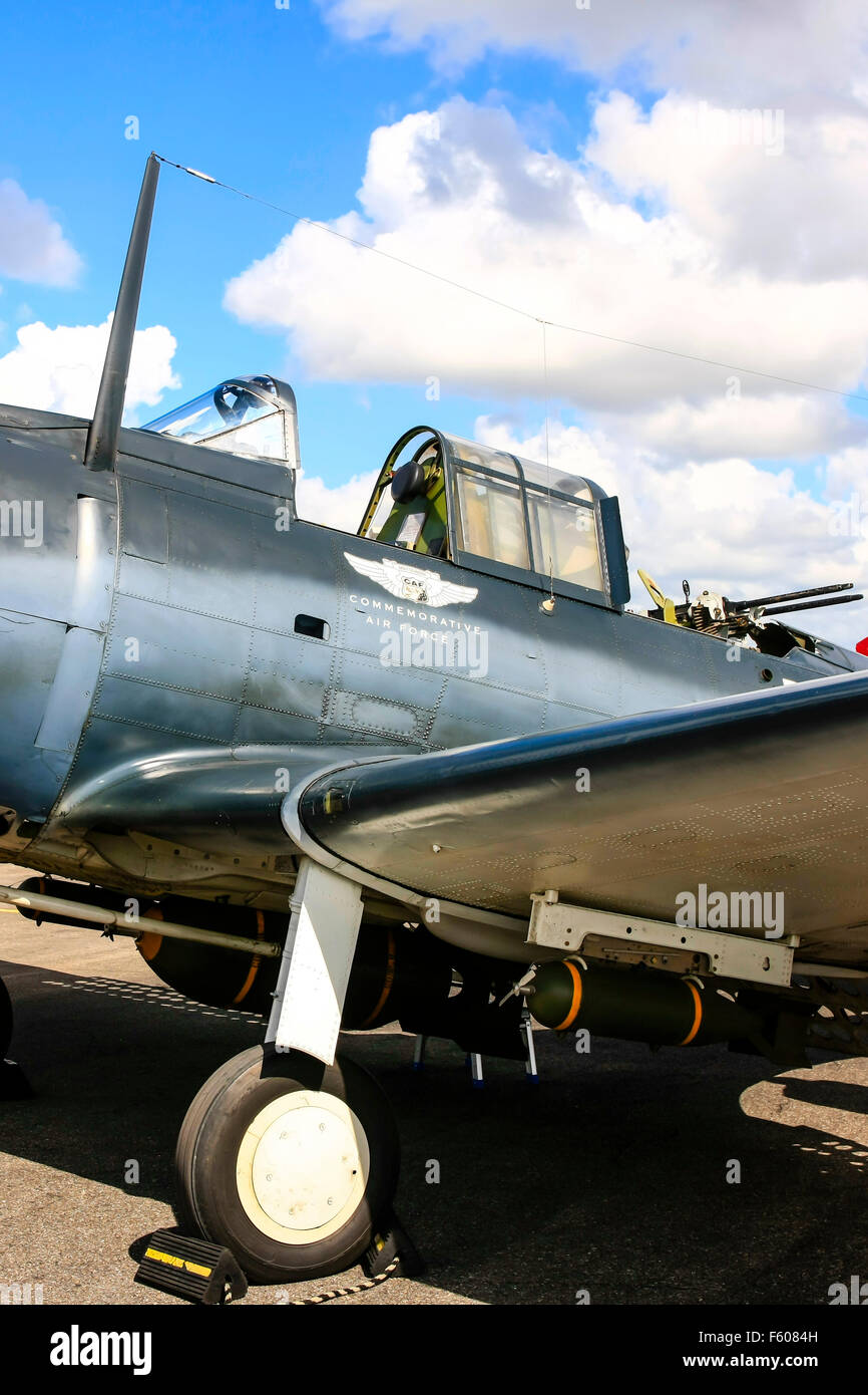WW2 Douglas SBD-5 Dauntless flown by the Dixie Wing of the ...