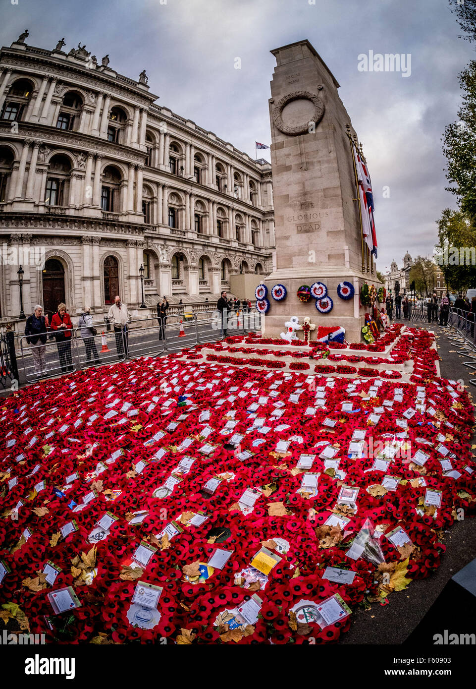 Cenotaph Wreaths High Resolution Stock Photography and Images - Alamy