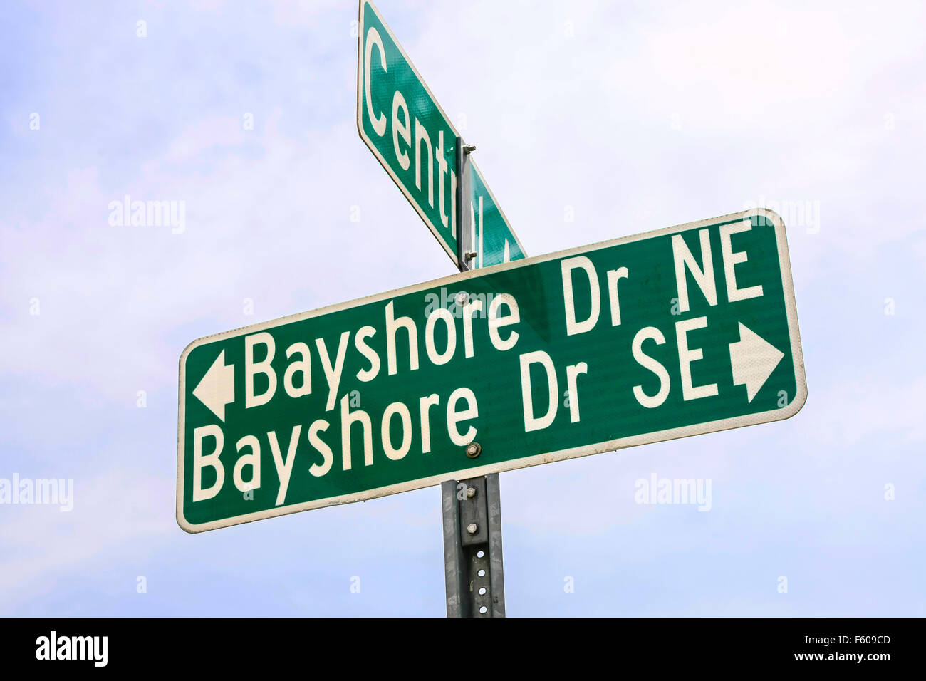 Bayshore Drive Sign in St. Petersburg, Florida Stock Photo - Alamy