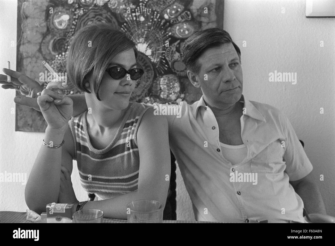 Helmut schmidt 1969 hi-res stock photography and images - Alamy