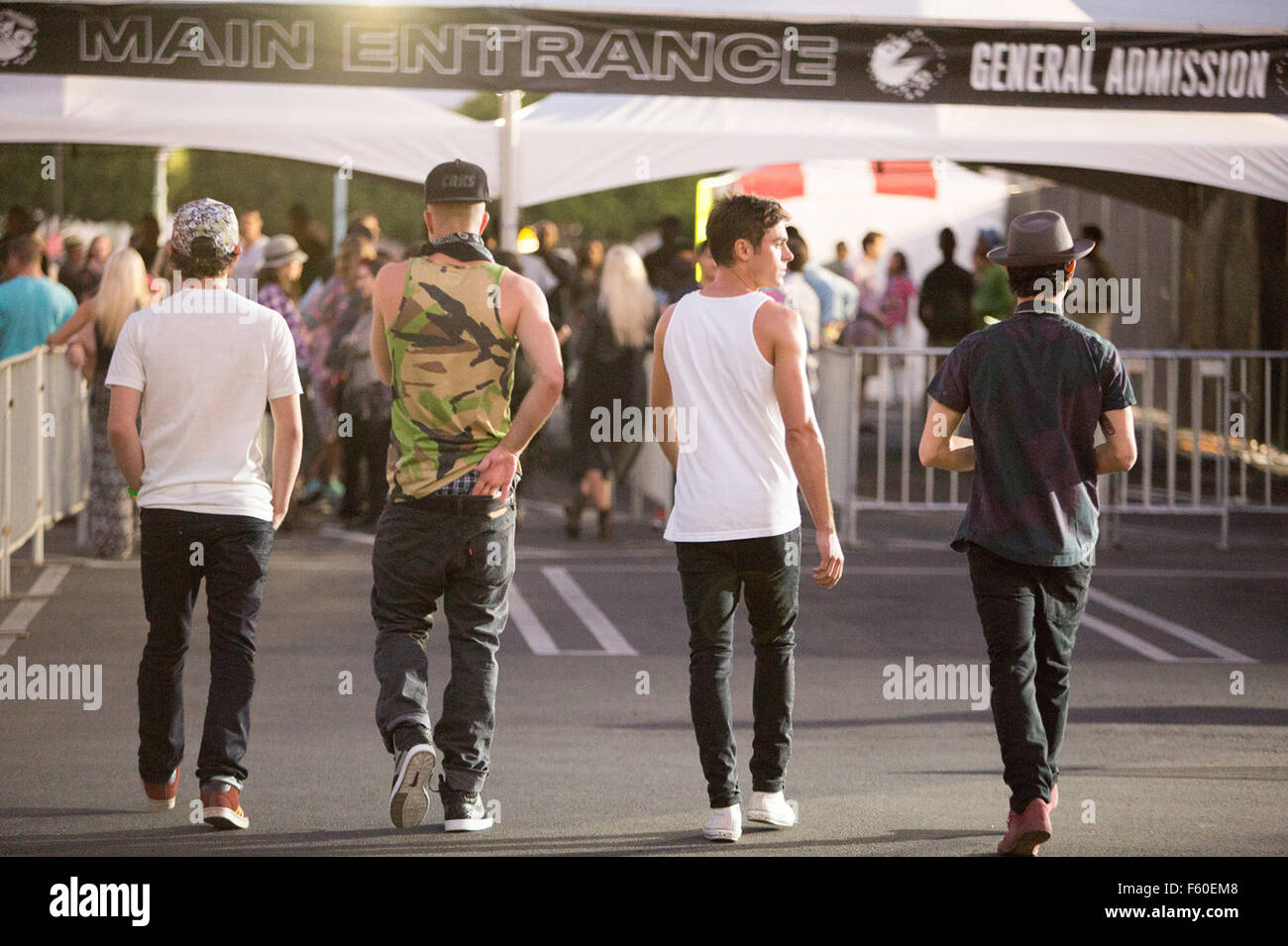 WE ARE YOUR FRIENDS (2015) ZAC EFRON MAX JOSEPH (DIR) MOVIESTORE ...