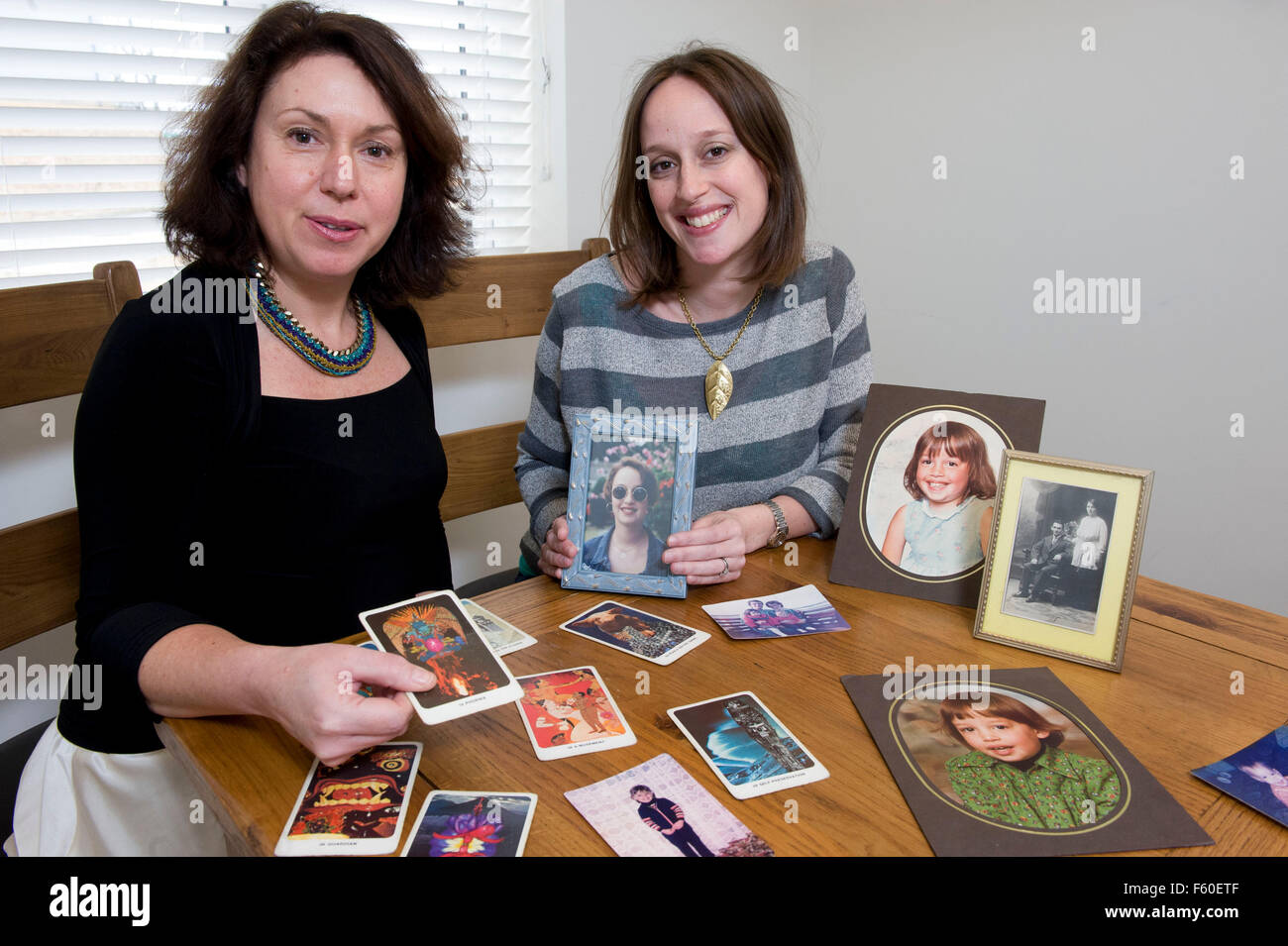 Ancestry tracing hi-res stock photography and images - Alamy