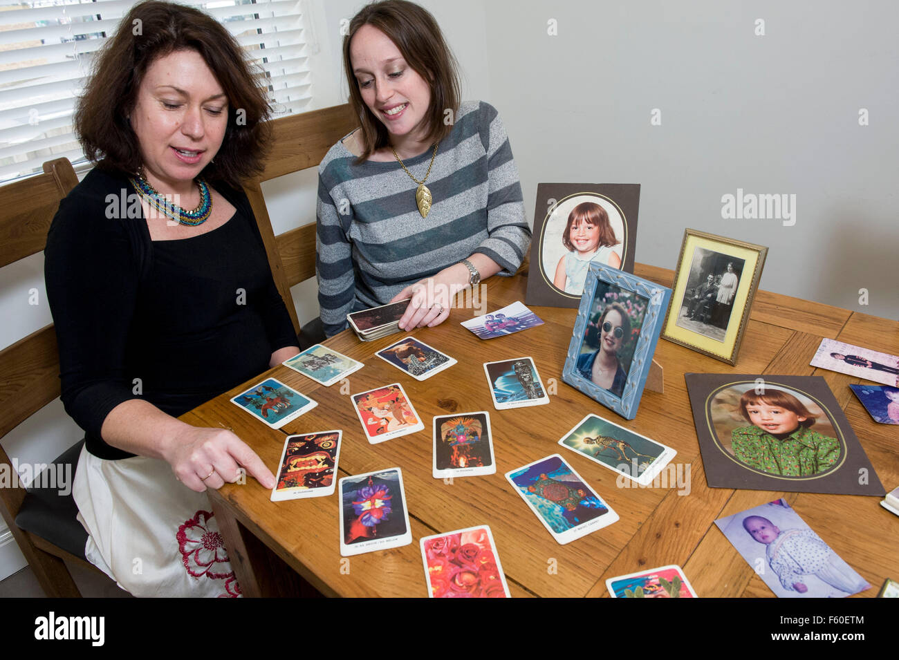 Ancestry tracing hi-res stock photography and images - Alamy