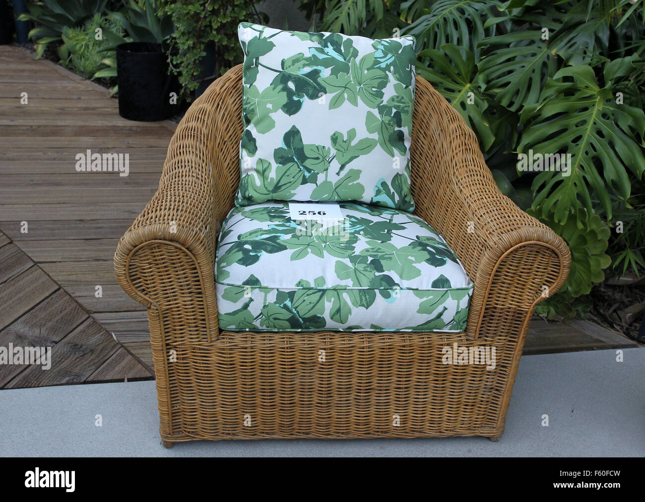 CHAIRS FOR CHARITY Benefiting Homeless Youth Services At The Los ...