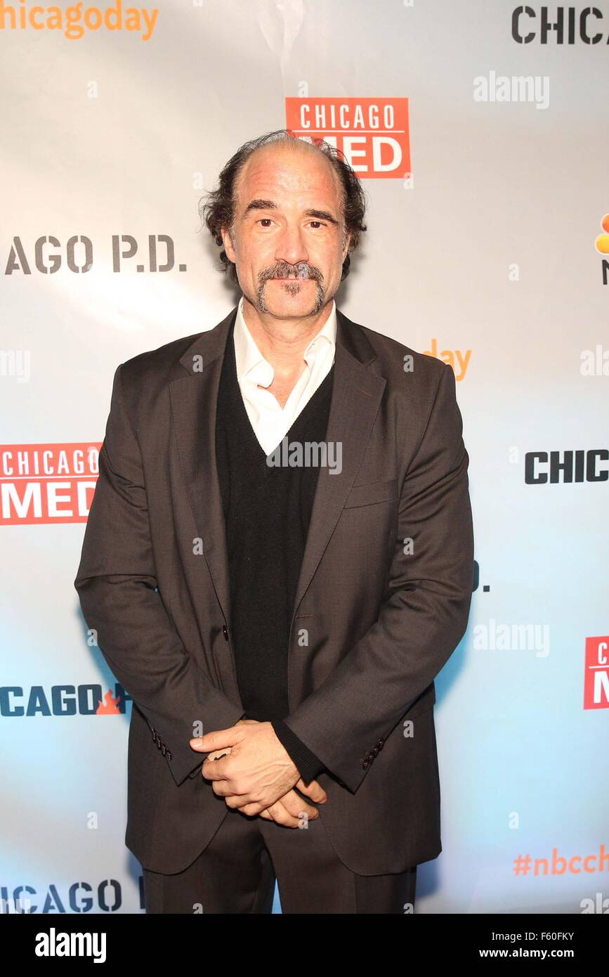 Chicago, IL, USA. 10th Nov, 2015. Elias Koteas ''Chicago P.D. Credit ...