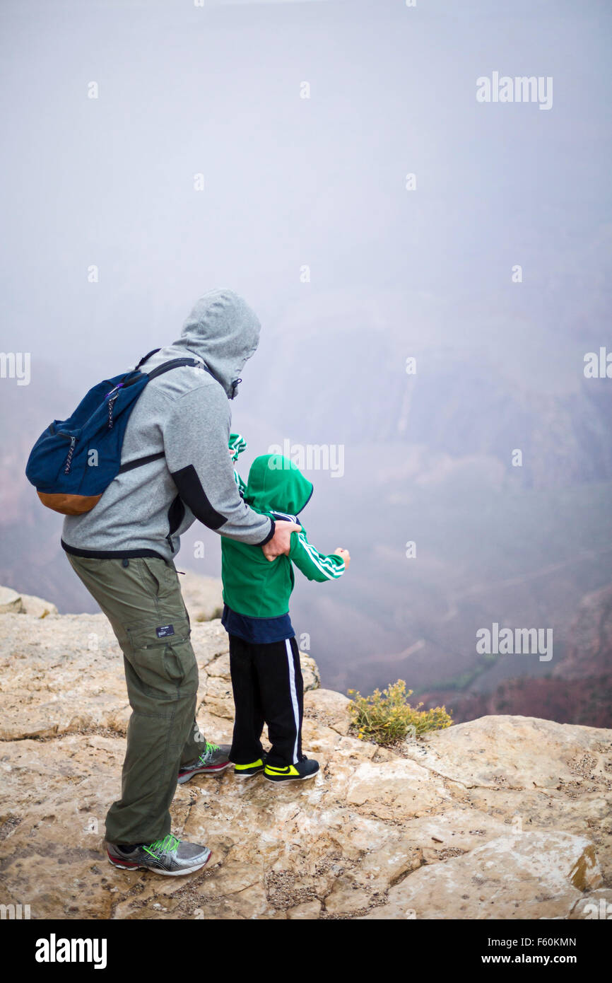 Peer over the edge hi-res stock photography and images - Alamy