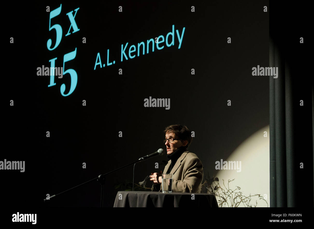 Scottish stand up comedian hi-res stock photography and images - Alamy