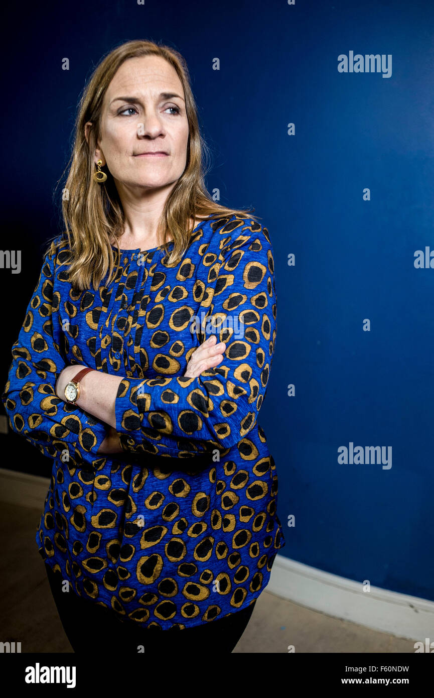Tracey Chevalier best selling author born in 1962 and grew up in ...