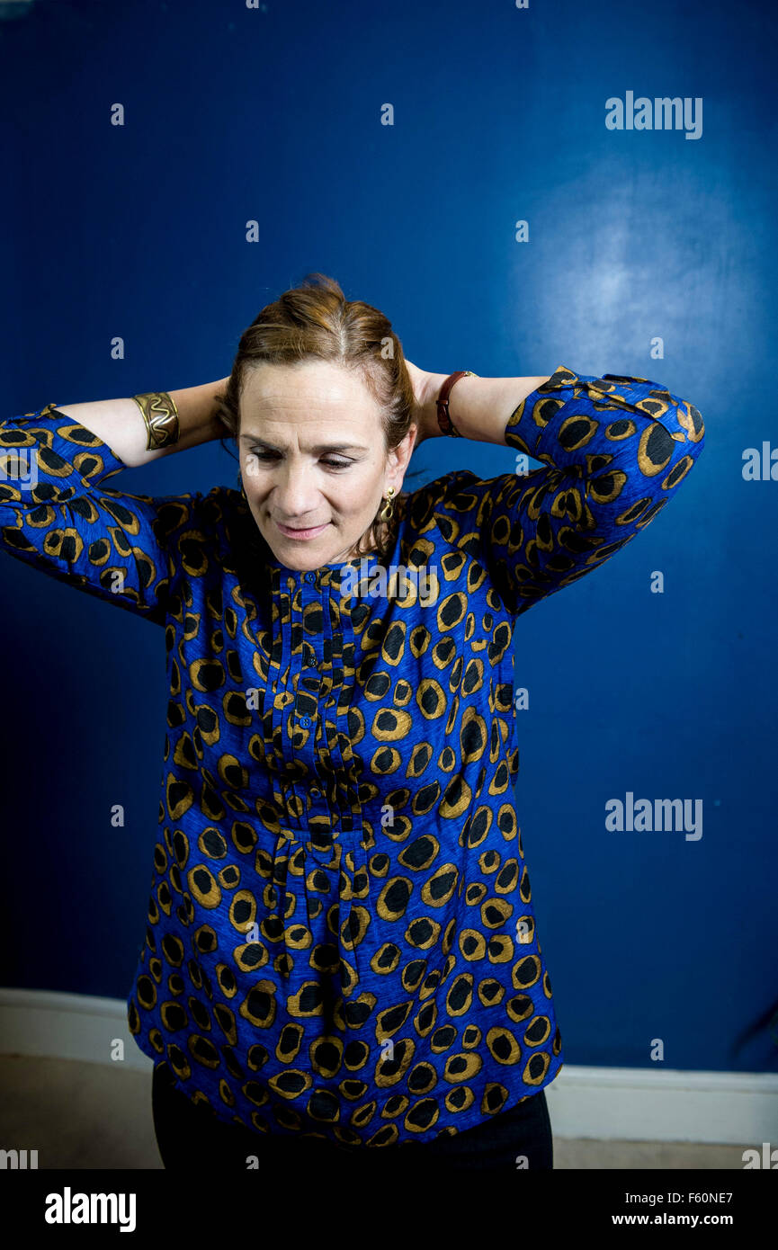 Tracey Chevalier best selling author born in 1962 and grew up in ...