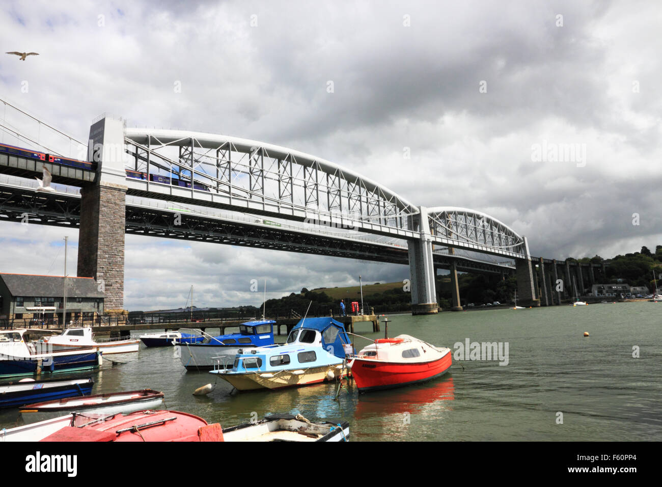 Royal Albert Bridge, River Tamar, Saltash, Cornwall Stock Photo - Alamy