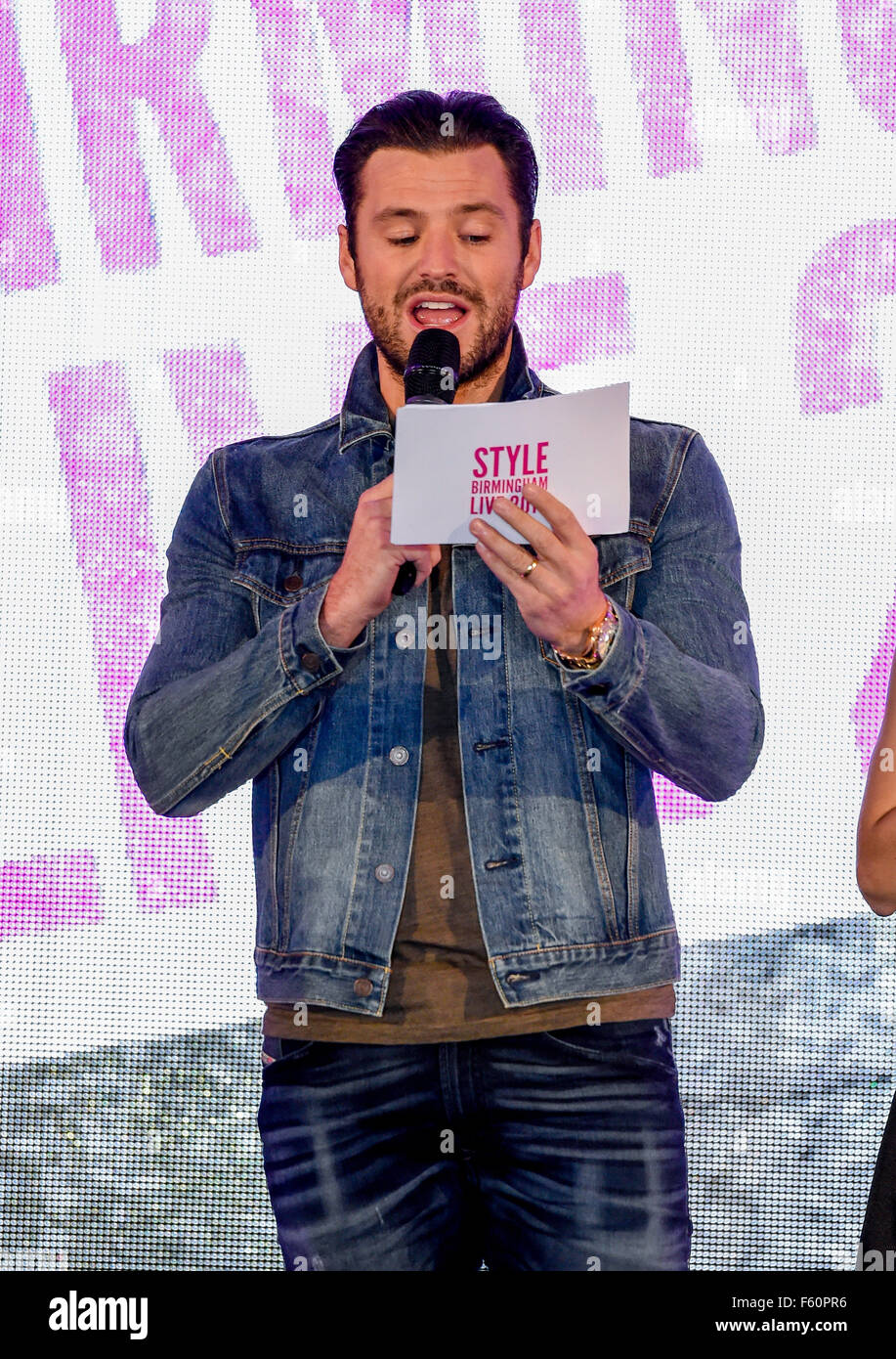 Mark wright style hi-res stock photography and images - Alamy