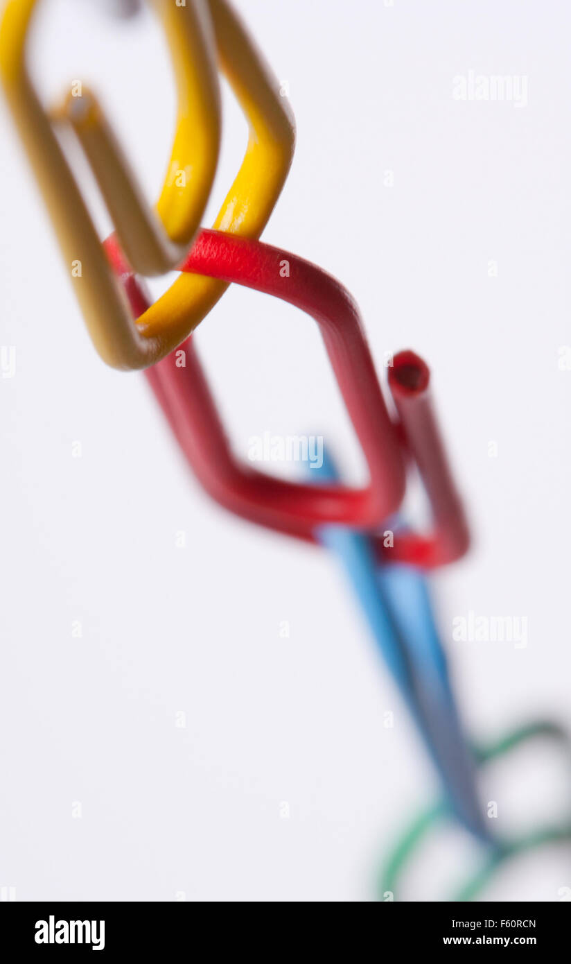 Paperclips chain hi-res stock photography and images - Alamy
