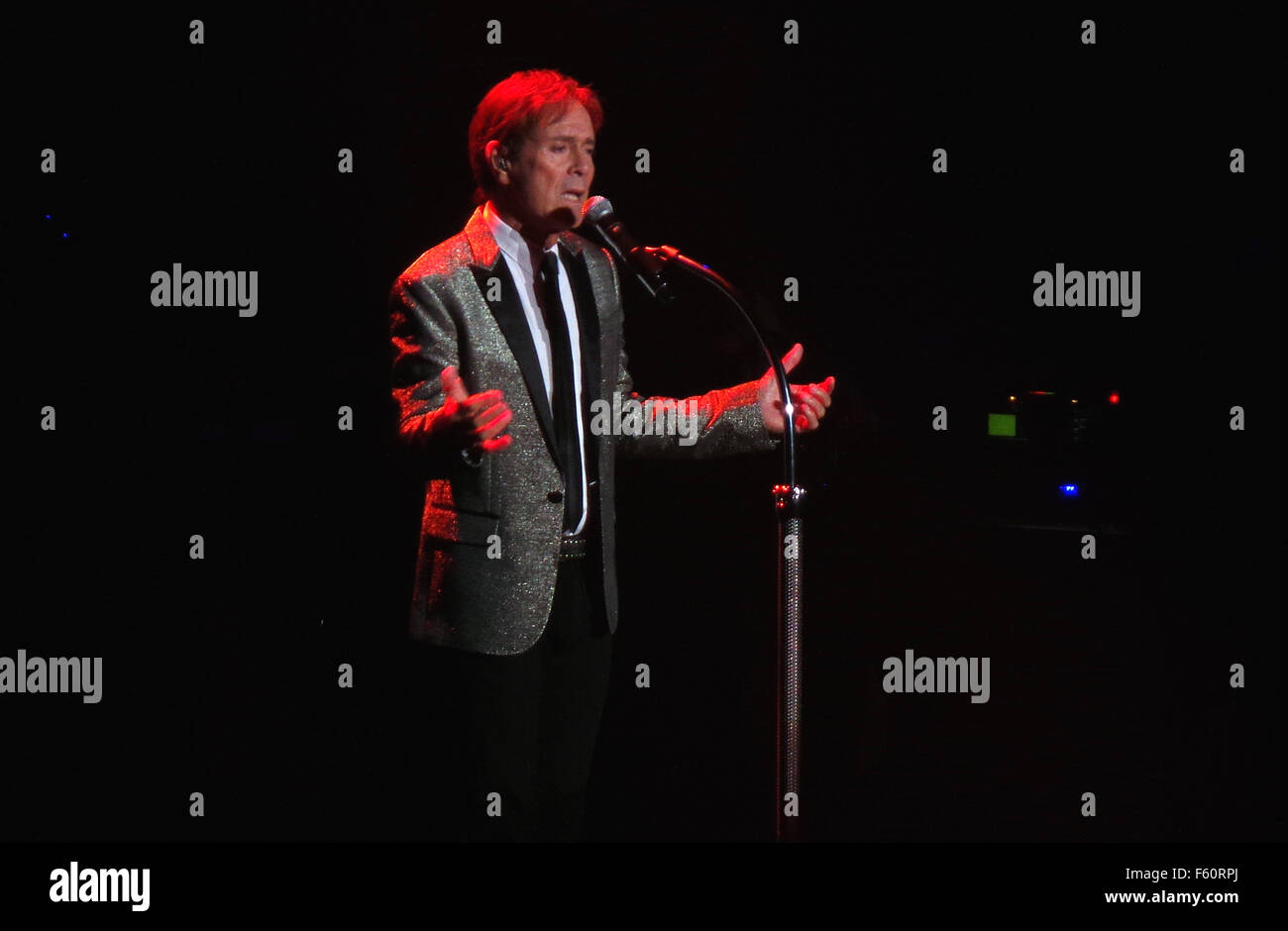 Cliff Richard plays the opening night of his 75th birthday concert tour ...