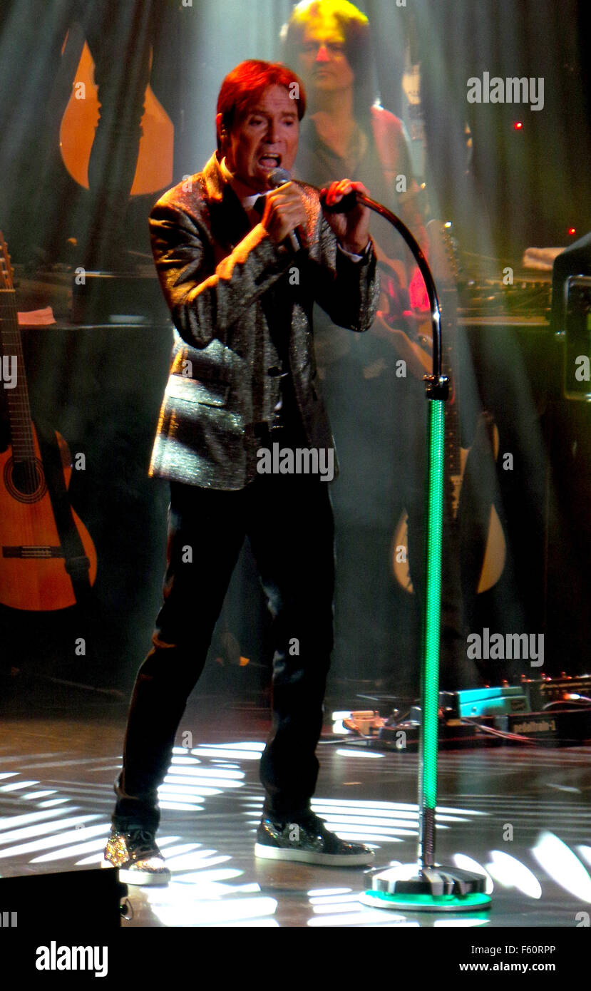 Cliff Richard 75th Birthday Tour Stock Photos & Cliff Richard 75th ...