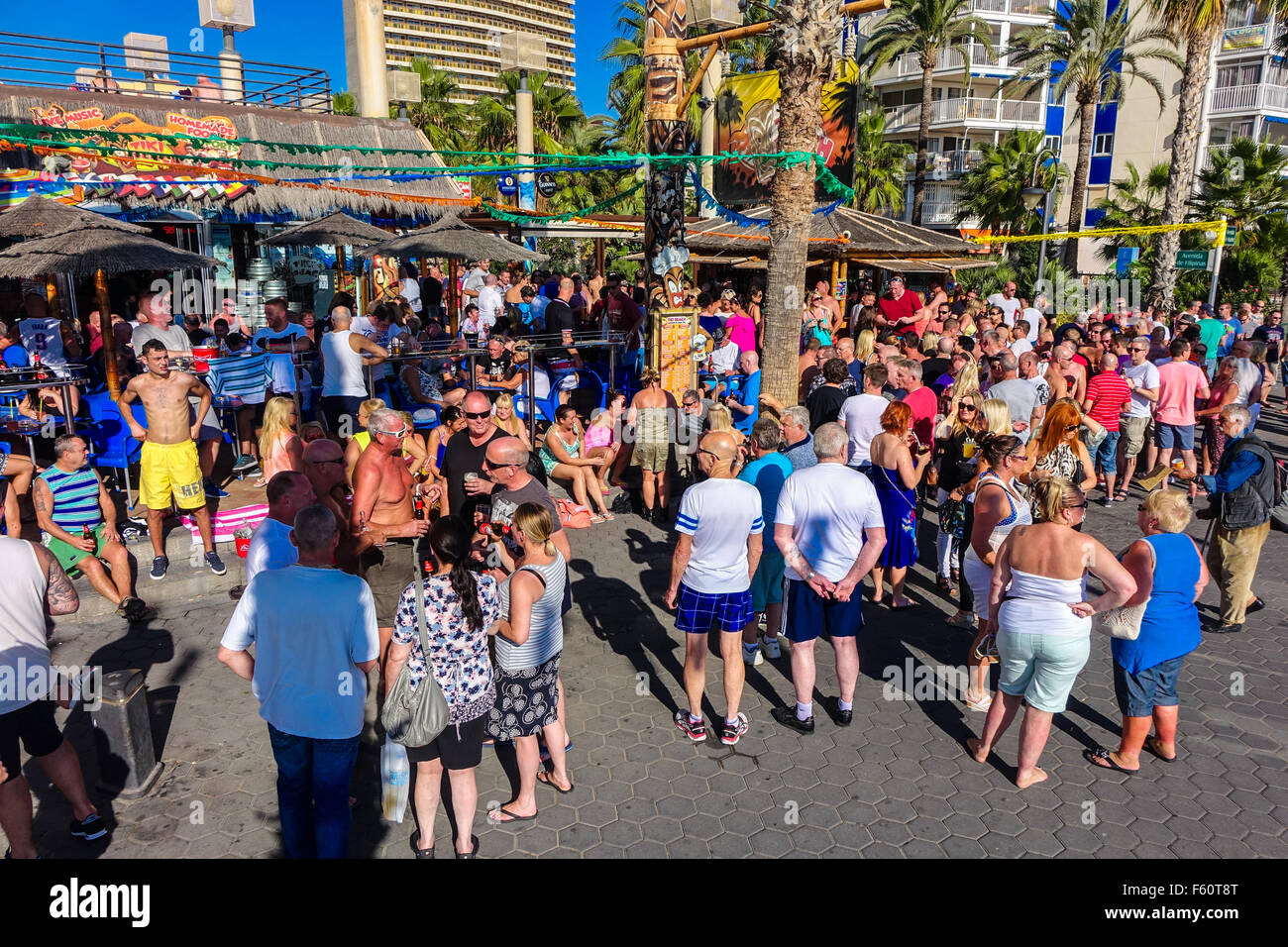 Benidorm, Spain. 10th November, 2015. British tourists in the resort ...