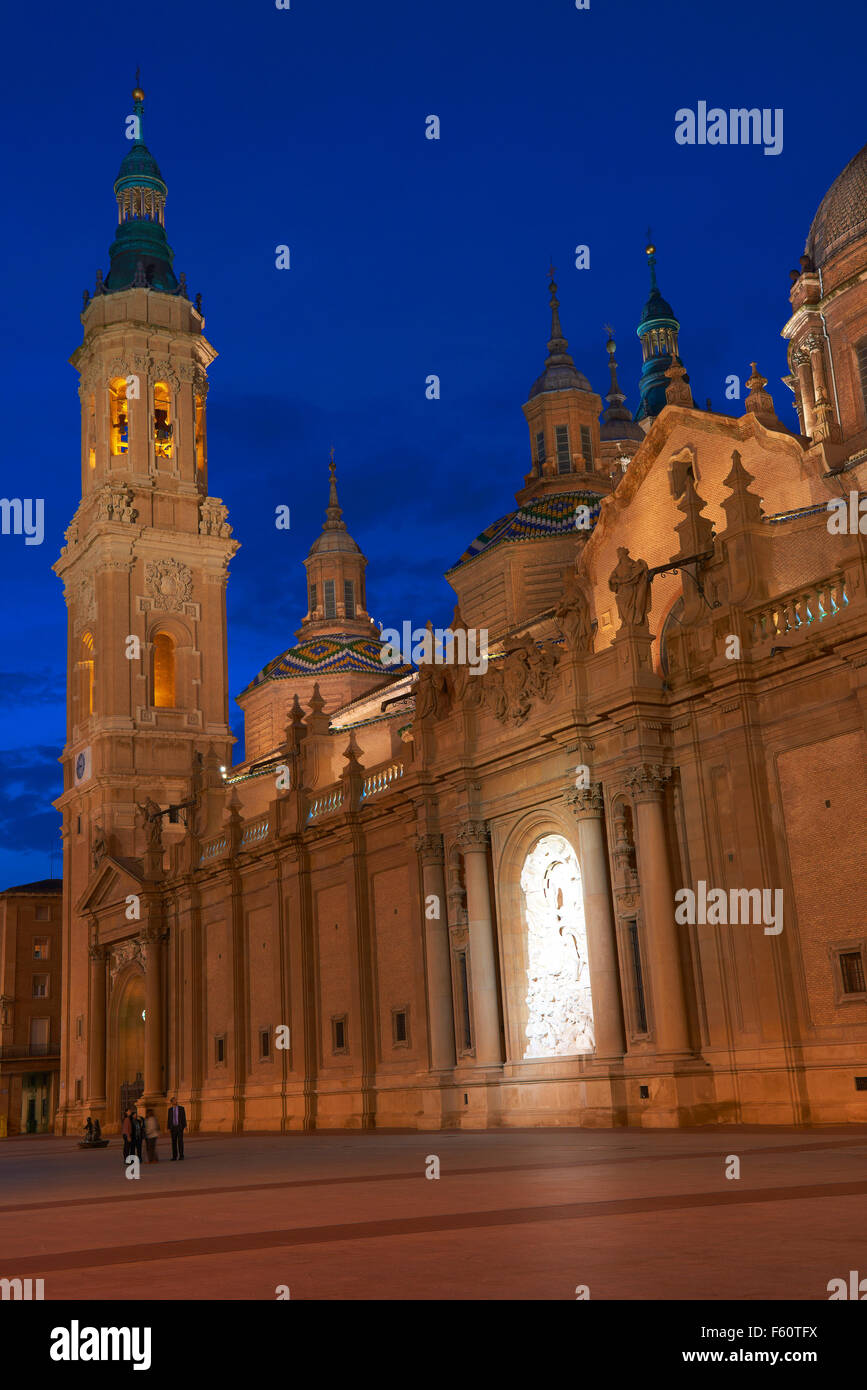 Pillar plaza hi-res stock photography and images - Alamy