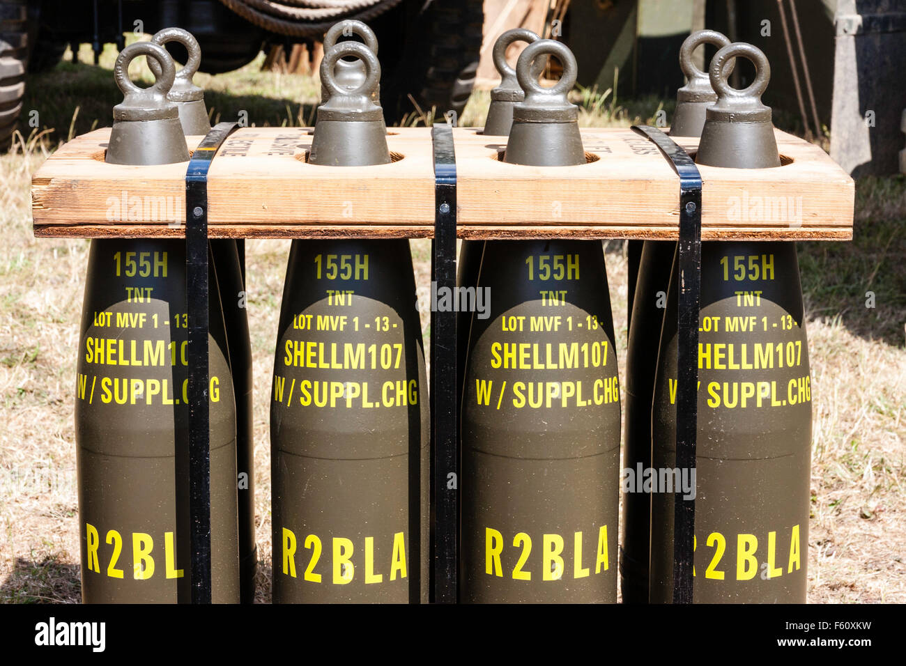 Artillery shells hi-res stock photography and images - Alamy