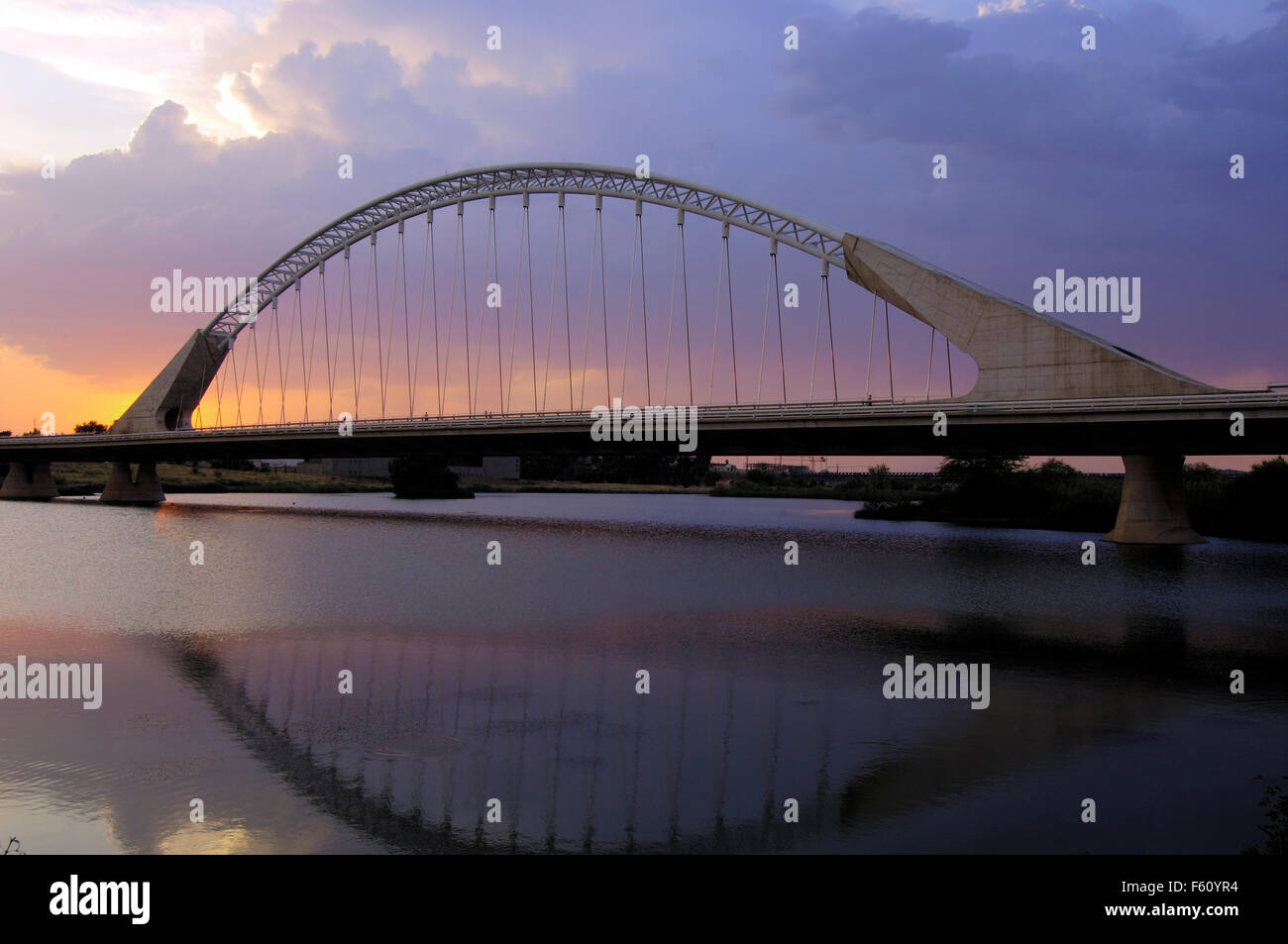 Bridges of merida hi-res stock photography and images - Alamy