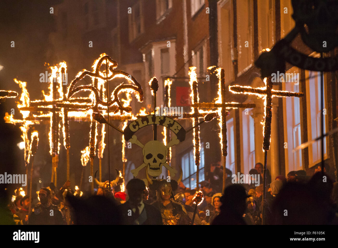 England bonfire society hi-res stock photography and images - Alamy