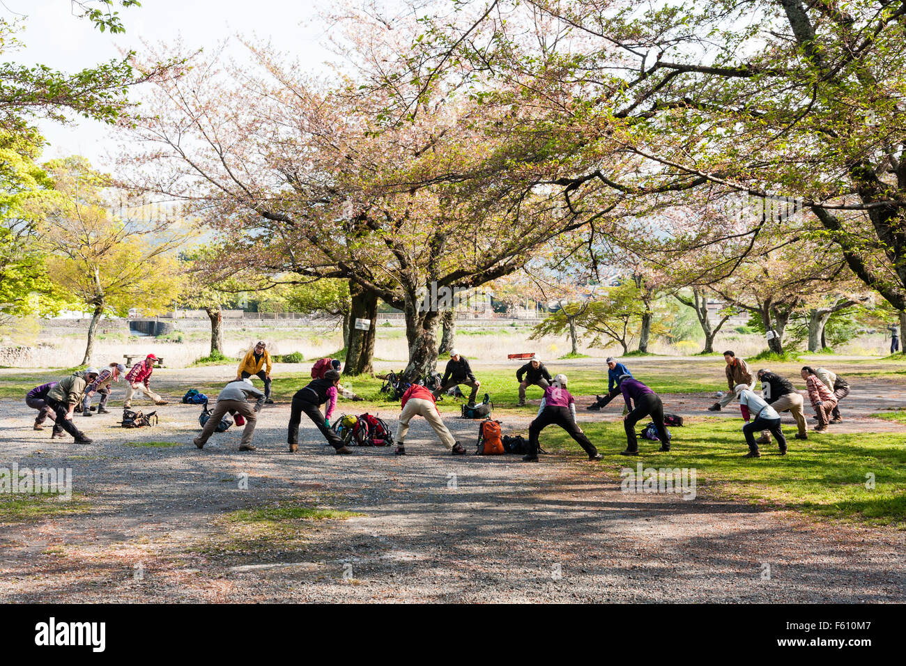 Japan elderly exercise hi-res stock photography and images - Alamy