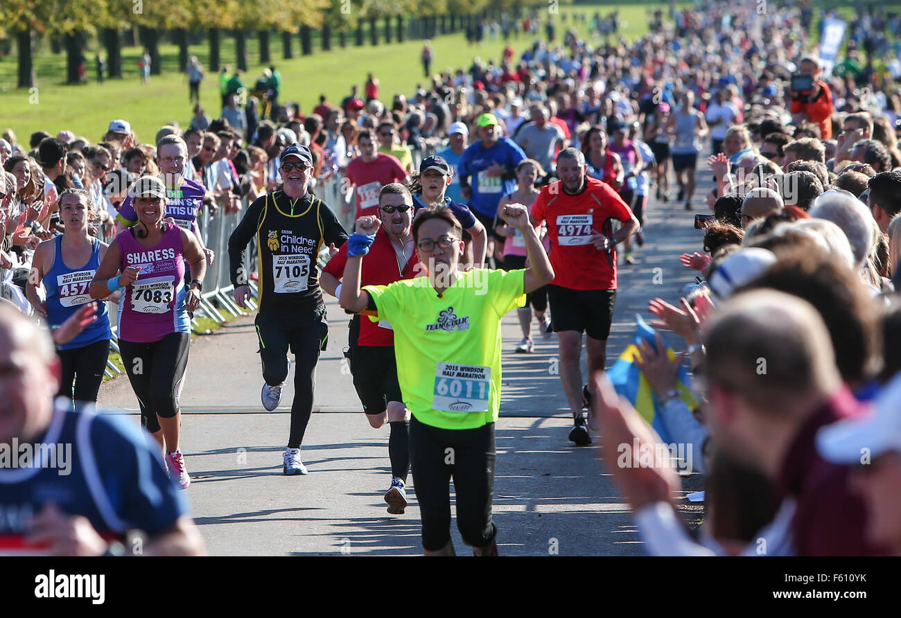 Chris Evans competes in the Windsor half marathon for Children in Need ...