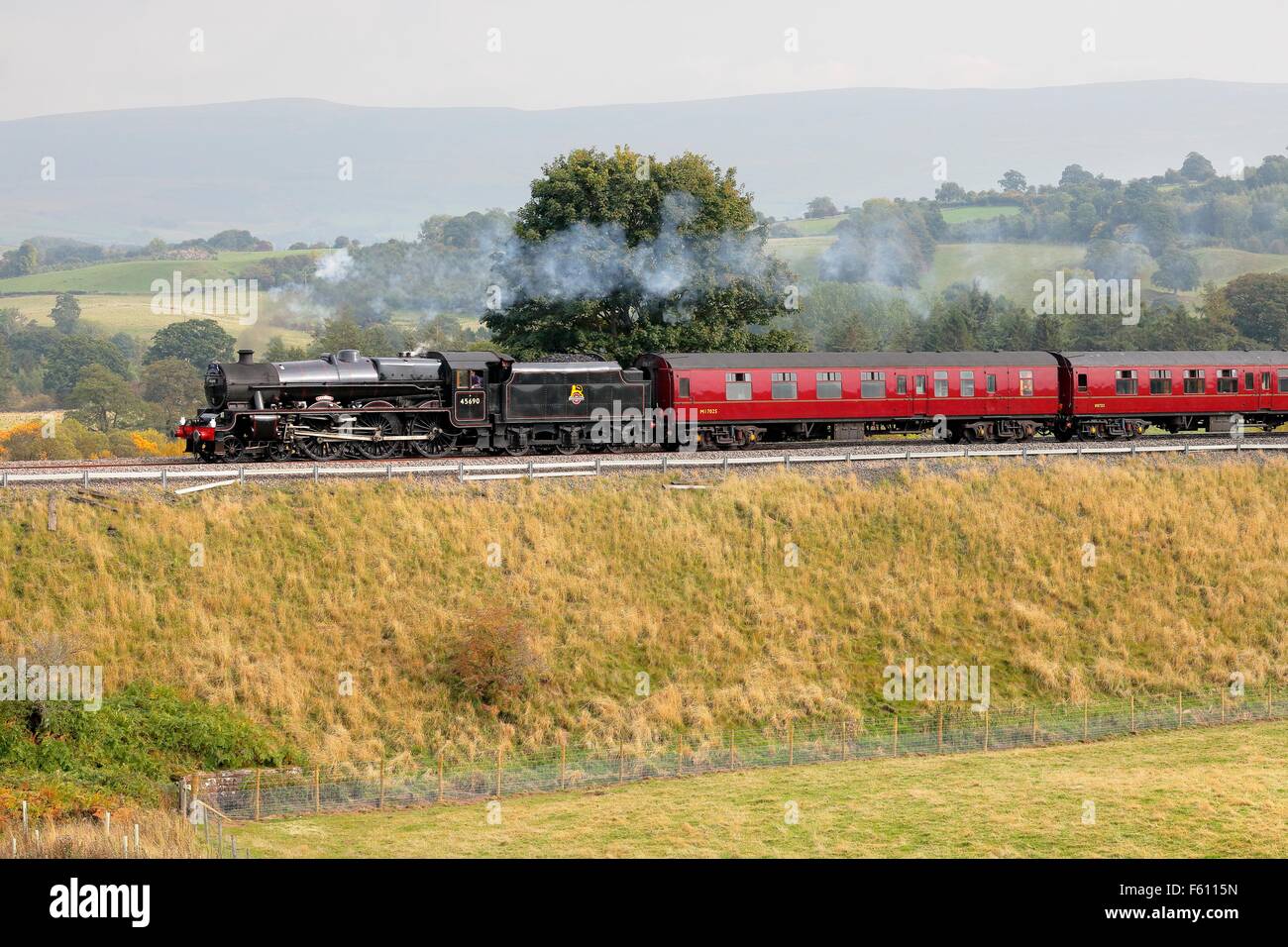 Steam locomotive LMS Jubilee Class Leander 45690 on the Settle to ...