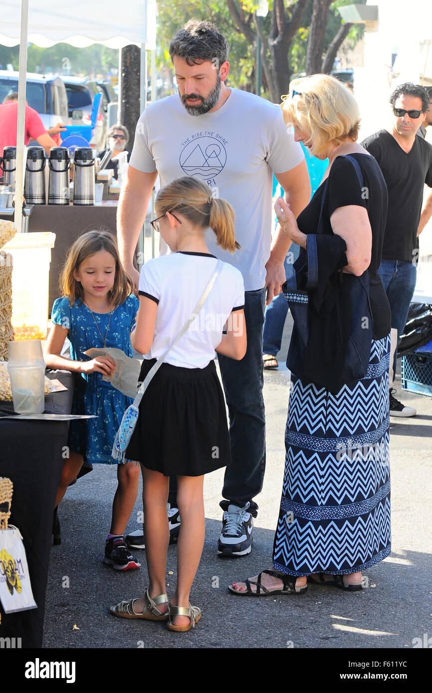 Ben Affleck and his mother, Christine, take his two girls, Violet and ...