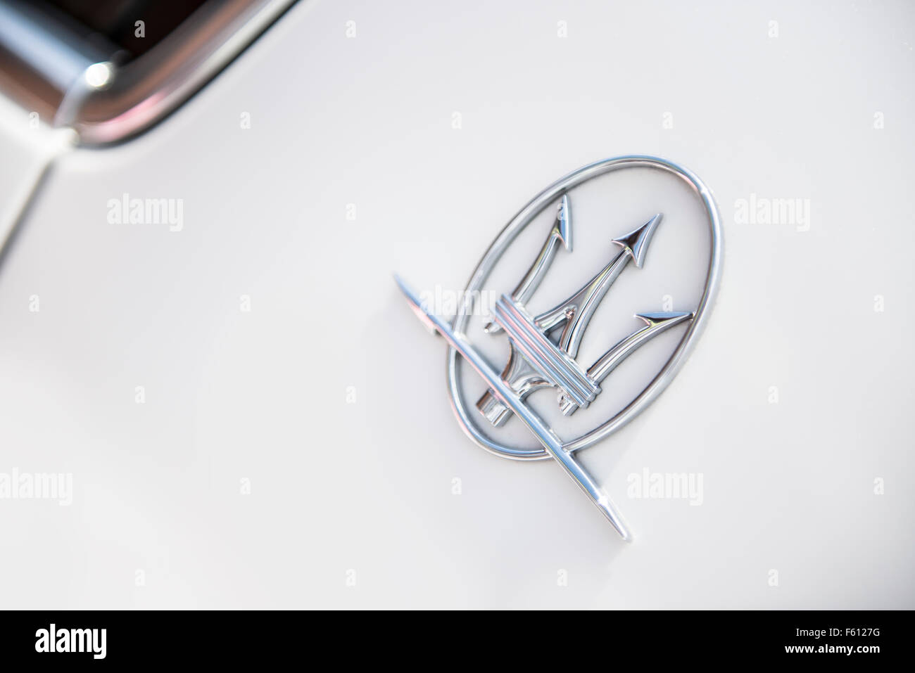 Maserati emblem hi-res stock photography and images - Alamy