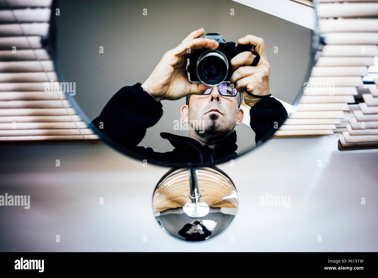 Self portrait camera mirror hi-res stock photography and images - Alamy