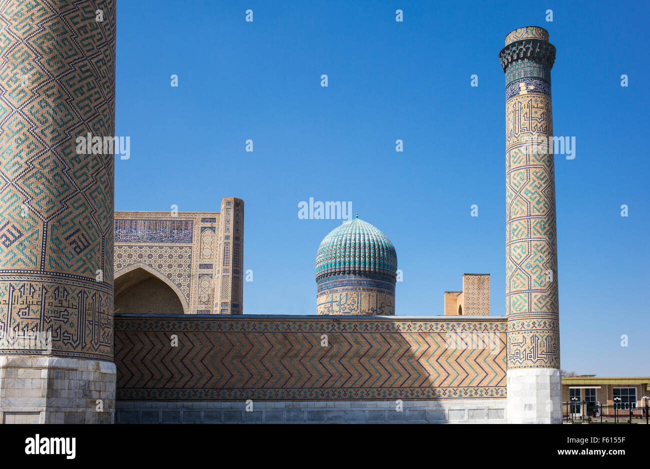Uzbekistan, Samarkand, view of the Bibi Khanim mosque Stock Photo - Alamy