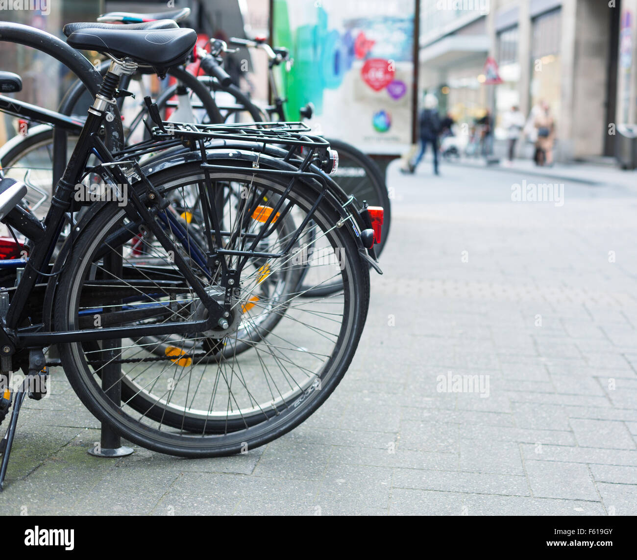 Old style bicycles hi-res stock photography and images - Alamy