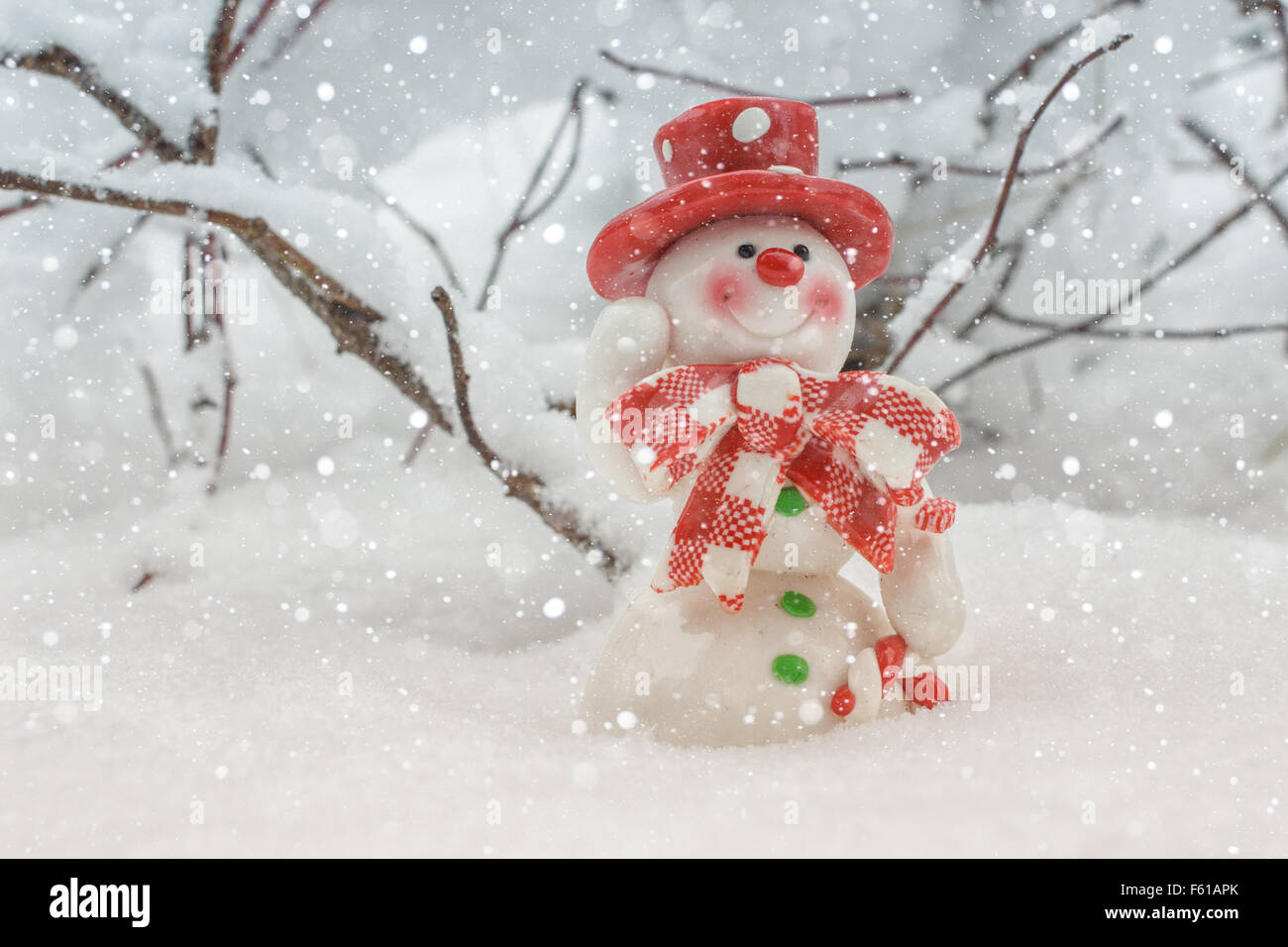 Outdoor nativity scene in snow hi-res stock photography and images - Alamy