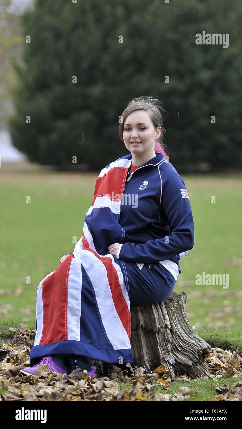 Jennifer mcintosh shooting hi-res stock photography and images - Alamy