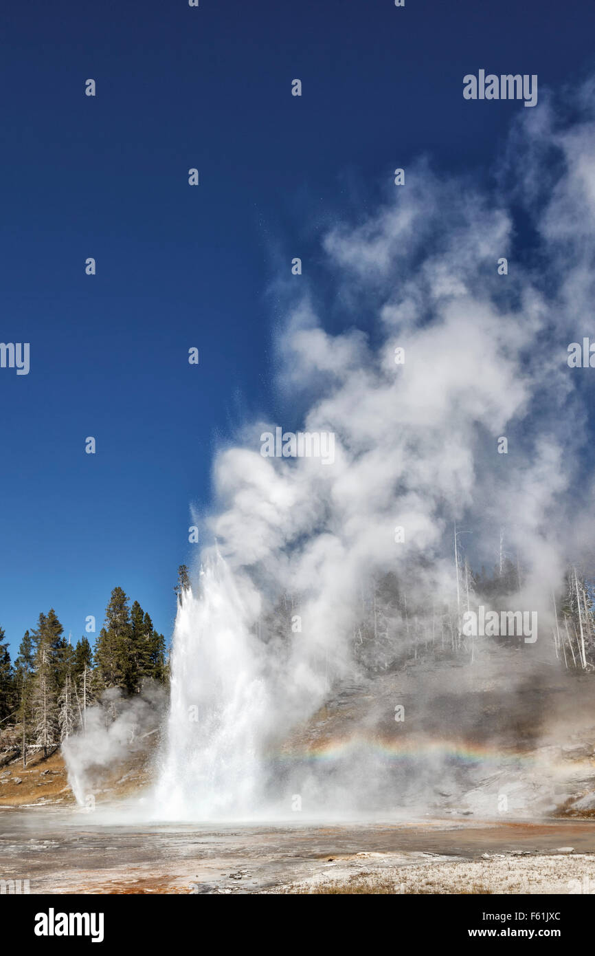 Eruption grand geyser hi-res stock photography and images - Alamy