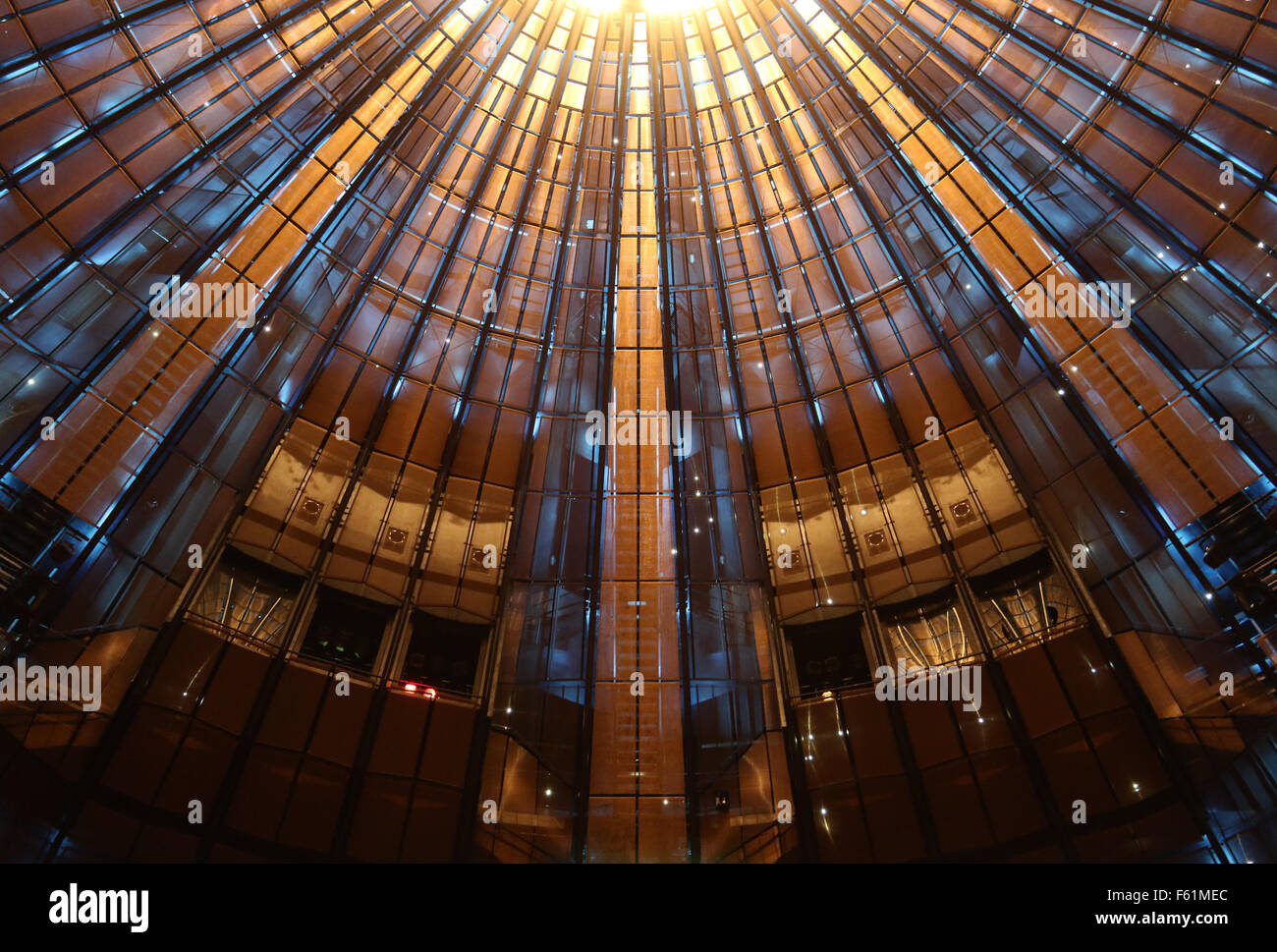 Dusseldorf tonhalle concert hall hi-res stock photography and images ...