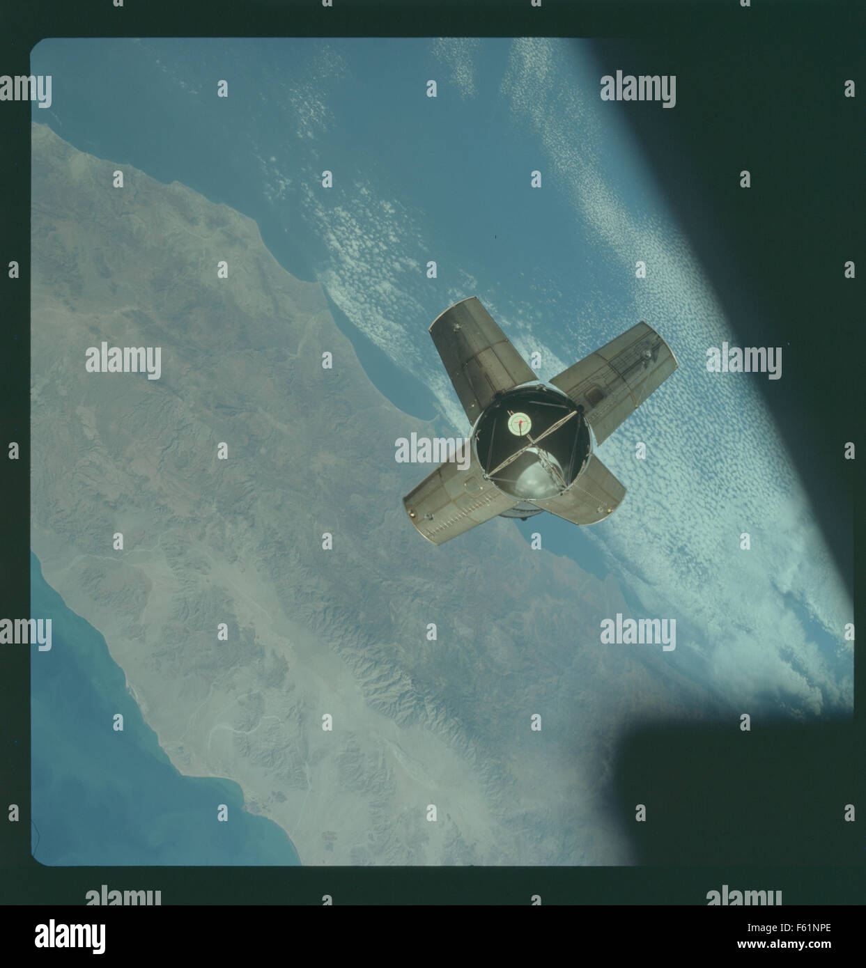 Apollo 7 untouched photographic archive, this is the complete unedited ...
