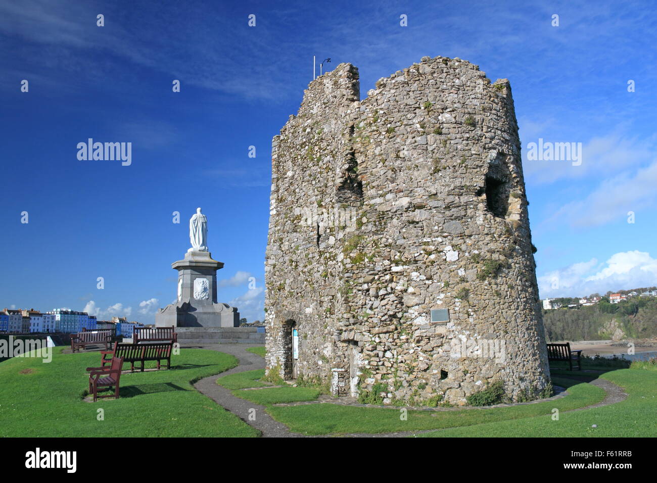 Tenby Castle and Prince Albert Memorial, Castle Hill, Pembrokeshire ...