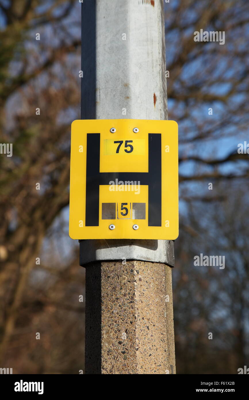 Yellow h hydrant sign hi-res stock photography and images - Alamy