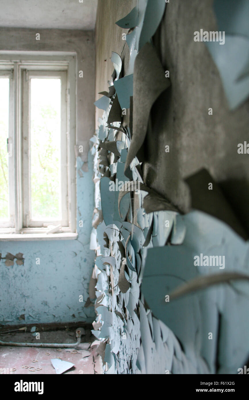 Interior of damaged building hi-res stock photography and images - Alamy