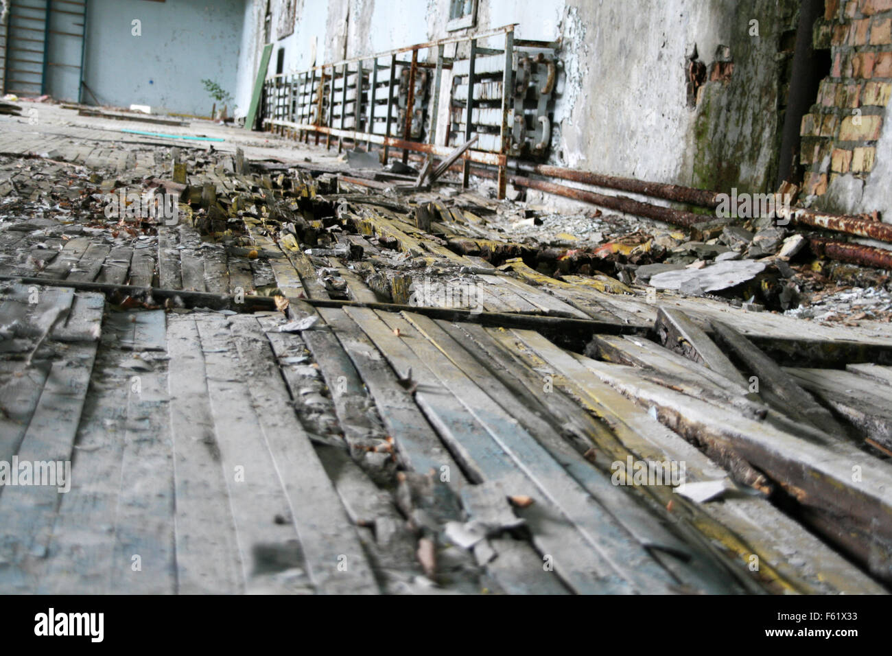 Abandoned building interior. Damaged floor Stock Photo - Alamy